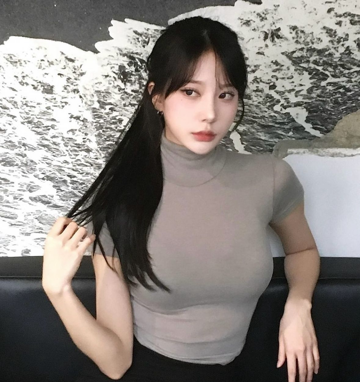 【日本橋】スレンダー巨乳美人の半端ないHJでSKR！ – ワクスト